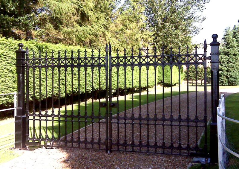 Cast Iron Gates Manchester | Heritage Cast Iron